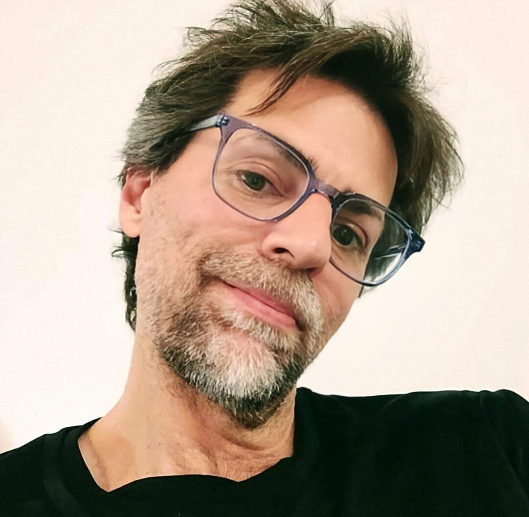 Mariano Fernández Valle, autor en IberICONnect